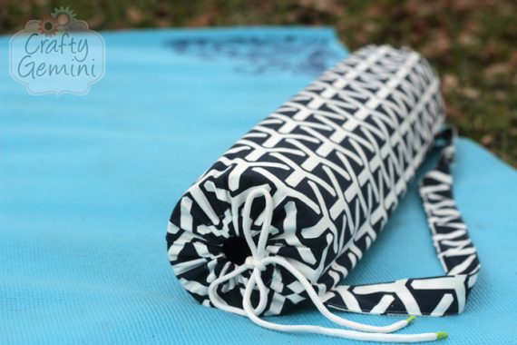 DIY Yoga Mat Bag- Video Tutorial - Crafty Gemini