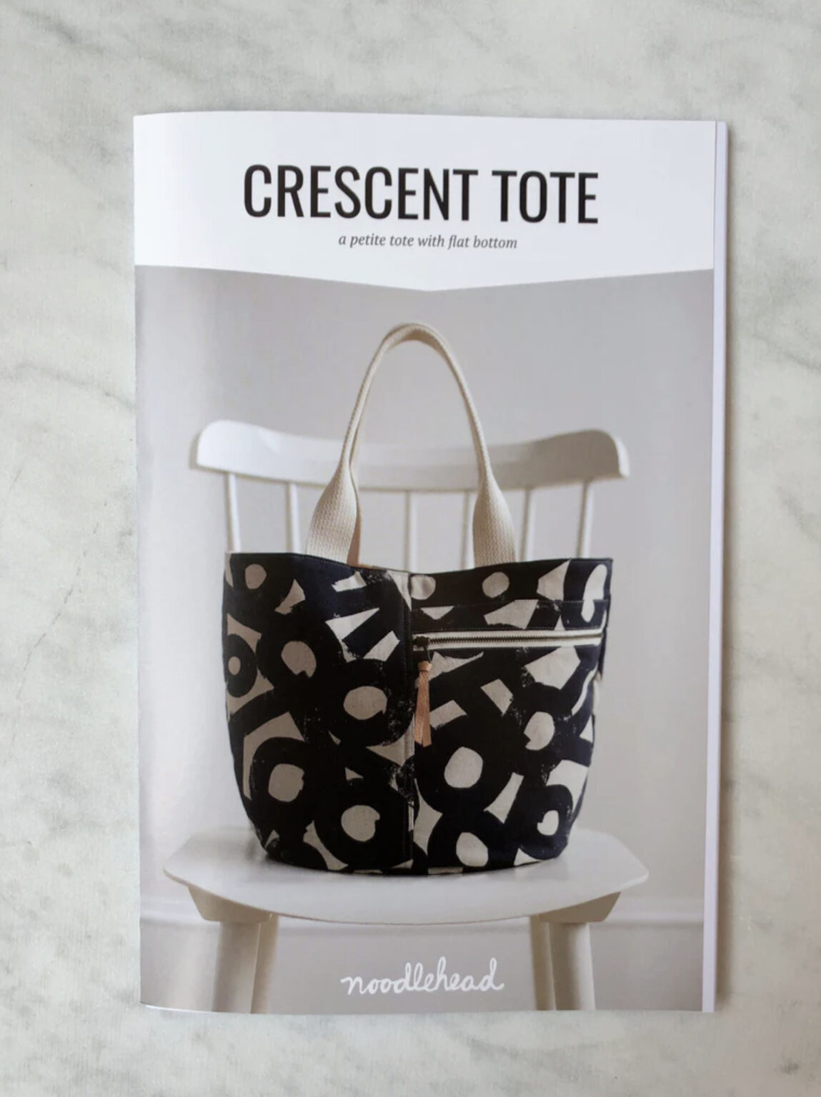 Crescent Tote Bag Pattern by Noodlehead - Crafty Gemini