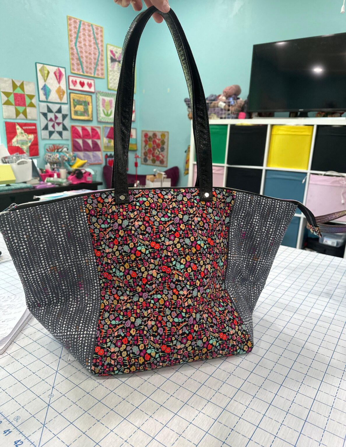 Petal Tote Bag Video Course - Crafty Gemini